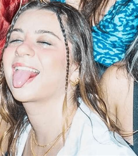 Gostosinha R Loud Voltan