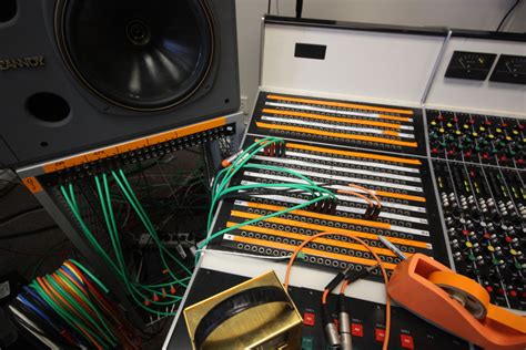 QTP To DB25 QTP Quad Twisted Pair Moving 4 Channels Of Analog Or 8 Channels Of AES Audio