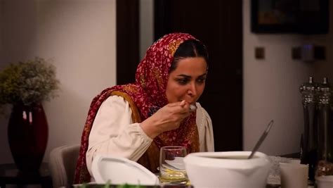 ببینید قسمت دوم برنامه شام ایرانی و ابراز عشق سپند امیرسلیمانی به