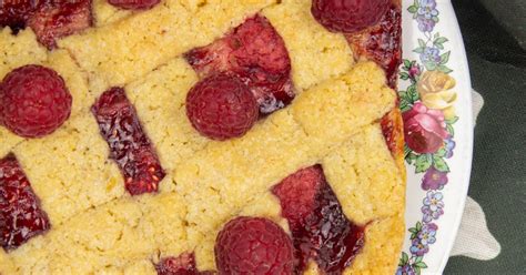 Raspberry Squares