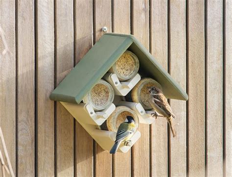 Firms Collaborate For Sustainable Bird Feeder Packaging Scotland