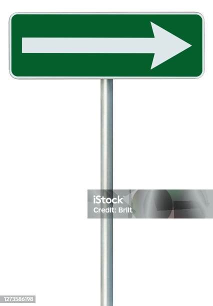오른쪽 교통 경로 만 방향 도로 표지판 회전 포인터 녹색 고립 된 길가 사이니지 흰색 화살표 아이콘과 프레임 회색 극 기둥 0명에 대한 스톡 사진 및 기타 이미지 Istock