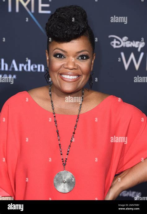 Yvette Nicole Brown Arrives At The World Premiere Of A Wrinkle In Time