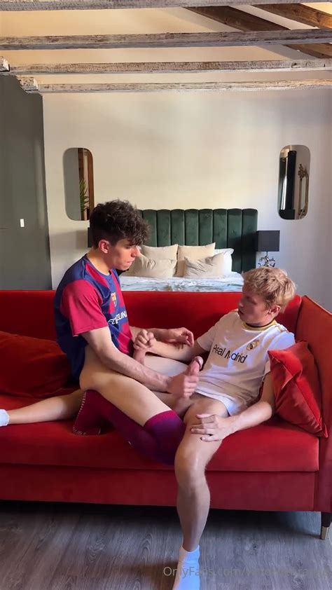 Zach Astor Fucks Victor De Orange