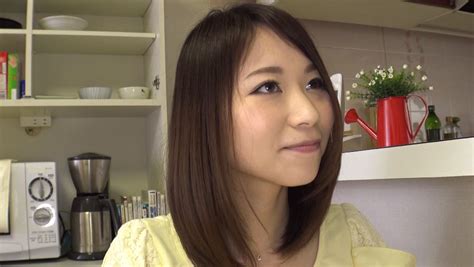 中に出して･･･夫と子供には内緒」自宅で愚痴聞き屋に中出しセックスをせがむ美人人妻たち7 215923 人気av女優観察日記 無料アダルト