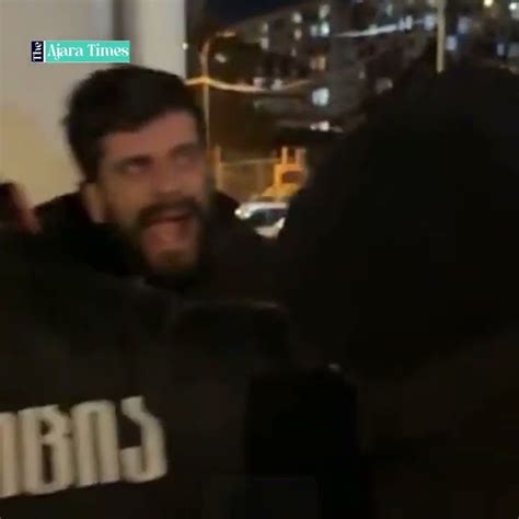 დაპირისპირება საპროტესტო მარშის მიმდინარეობისას Youtube