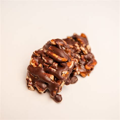 Pecan Caramel Nut Cluster Xoxocolati