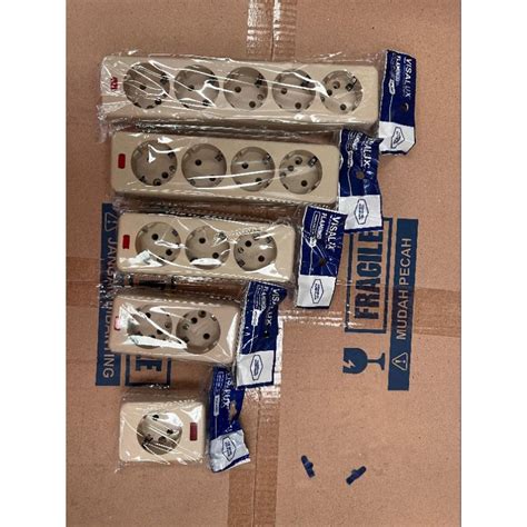 Jual Stop Kontak Arde Terminal Kuningan 3 Lubang Visalux Flamingo Shopee Indonesia