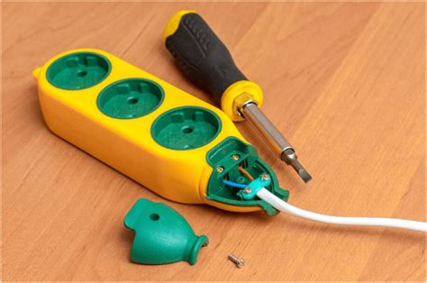 Alat Penyambung Kabel Listrik Tips Memilih Yang Paling Tahan Lama Penyedia Terlengkap