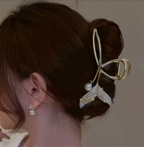 Жіноча шпилька для волосся крабик в асортименті 150 грн Заколки