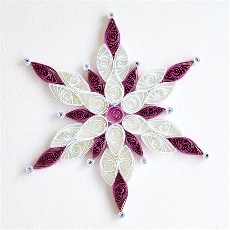 6 Point White And Purple Quilled Snowflake With Silver Glitter Artofit 6 Point White And Purple Quilled Snowflake With Silver Glitter Artofit