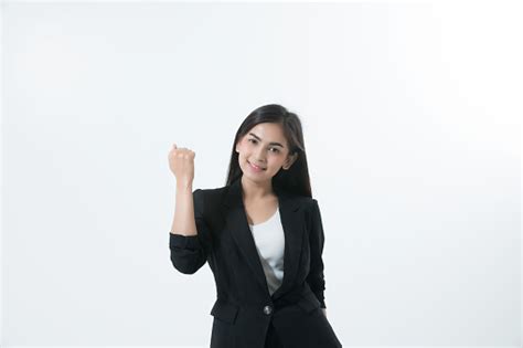 아시아 비즈니스 여자는 웃 고 손 기호 작업 행복 및 성공 및 흰색 배경 승리 Concep 쿵 경영자에 대한 스톡 사진 및 기타 이미지 Istock