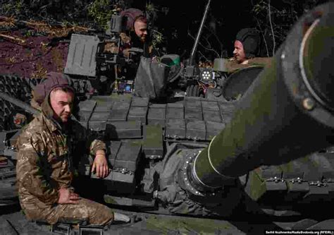 Обличчя українських захисників фоторепортаж до дня Збройних сил України