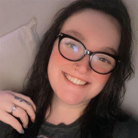 Hayden Wright Customer Service Representative Loves Travel Stops Linkedin