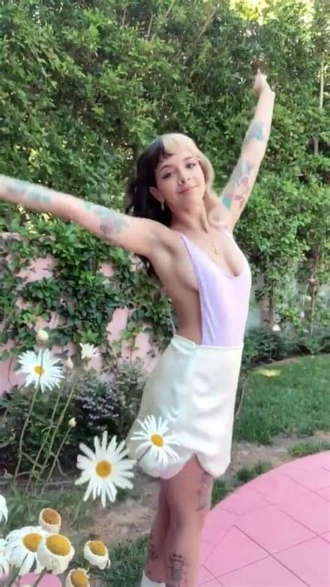 Pin Von Thethe Auf M E L A N I E M A R T I N E Z Aktzeichnung