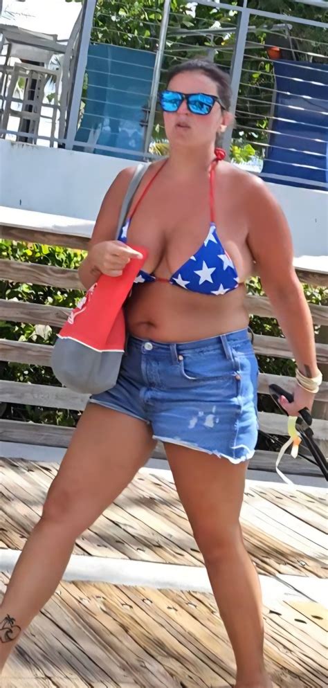 Beachy Milfs Short Shorts And Volleyball Forum