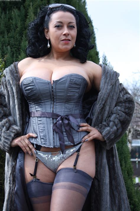 Sexy Cougar Huntsman On Tumblr