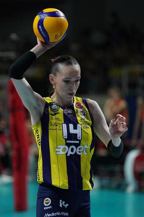 Eczacibasi Dynavit Vs Fenerbahce Opet Turkish Sultans League Playoff 1 ...
