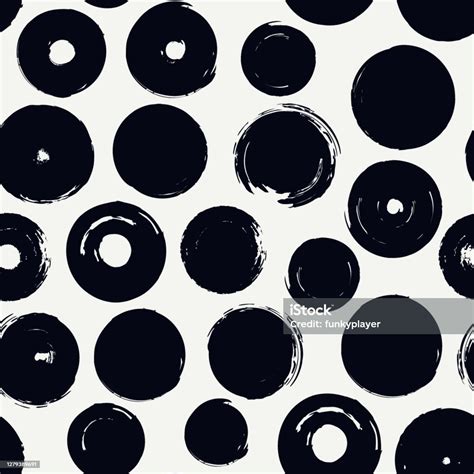 폴카 도트 페인트 브러쉬 매끄러운 패턴 프리핸드 그런지 디자인 배경 원 장식 핸드그린 기하학적 인쇄 분필 그림에 대한 스톡 벡터 아트 및 기타 이미지 Istock