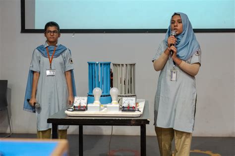 Print Media Magnifiscience