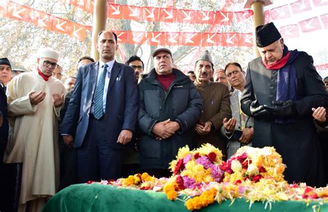 Cm Pays Tributes To Sheikh Mohammad Abdullah On His 119th Birth Anniversary Khalsa Express