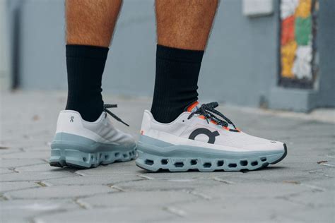 Cortadas Por La Mitad Análisis Y Review De Las On Cloudmonster Runrepeat