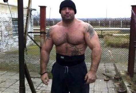 За четвърти път Отложиха делото срещу Митьо Очите Lupa Bg