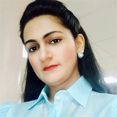 sara sajjad physicsteacher dhahran ahliyyah school linkedin