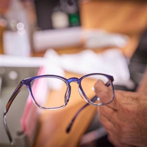 Deciphering Your Eye Prescription Od Vs Os Explained Zenni Optical Blog