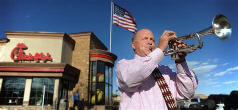 Chick Fil A Opened On A Sunday And Its A Brilliant Lesson For Any Business Charles Devane