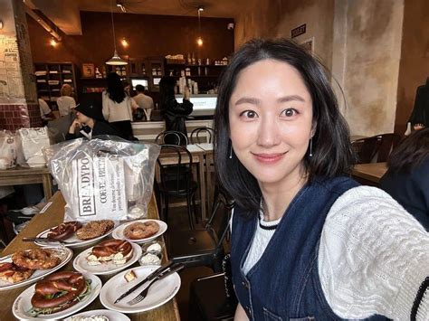 チョンヘビンさんのインスタグラム写真 チョンヘビンInstagram 핫하디 핫한 브래디포스트 내인생 최고의 프렛즐 먹으러 갔다가 너무멋진 주광이랑