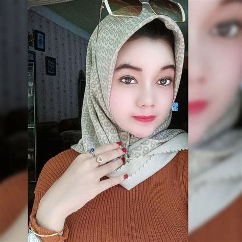 Yuniswy On Threads