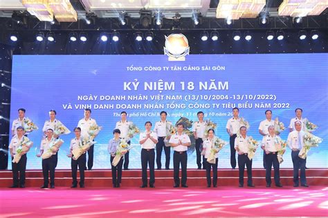 Tổng Công ty Tân Cảng Sài Gòn vinh danh doanh nhân tiêu biểu Saigon Newport Corp SNP