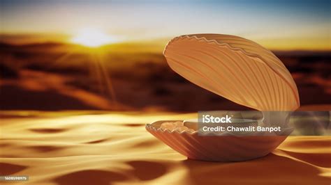 진주 껍질이나 굴 연단의 황금 어머니는 뜨거운 사막의 일몰 배경에 수정 구슬이 있는 호화로운 우아함 받침대 원형 금 광고