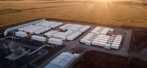 Addressing Challenges In Hybrid Energy Storage For Microgrids Energy