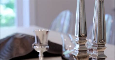 고급 주택 고블릿 고전적인 장식 광택 금속 금속 가공 냅킨 다이닝 룸 럭셔리 매우 복잡한 반사 반짝반짝