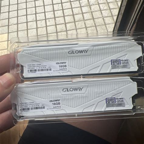 Glowayのddr5メモリモジュール16gx2 5600hz メルカリ
