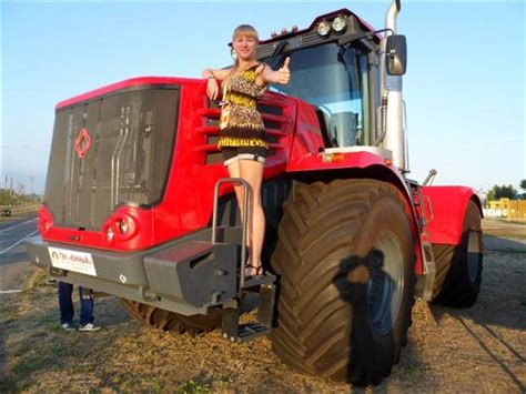 Hot Girls And Tractors Klykercom