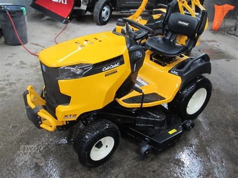 CUB CADET XT2 GX54 D For Sale in Newburg, Wisconsin | TractorHouse.com