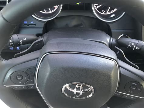 Лепестки переключения скоростей под руль Камри 70 — Toyota Camry (XV70 ...