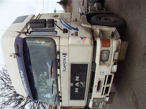 Man Commander Xt F2000 Photos Reviews News Specs Buy Car