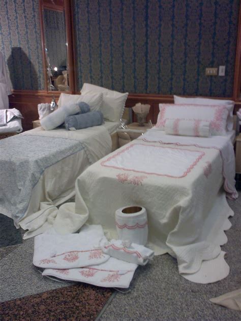 Mashmoom معرض لجنة ساعد أخاك المسلم