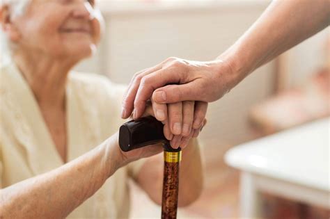 Согласно белорусскому законодательству взять на себя опеку над инвалидами и престарелыми старше