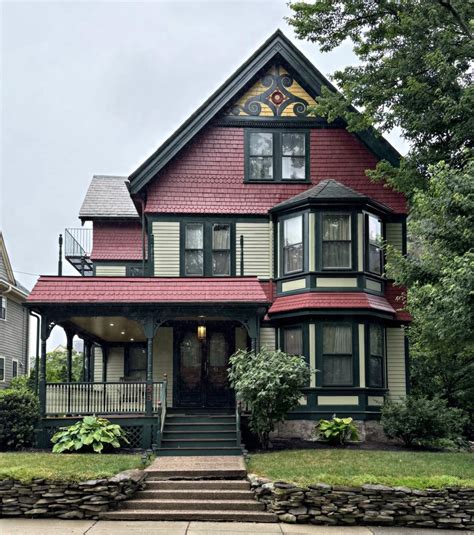 Typical Victorian Queen Anne House Colors Pin On Tiny Houses