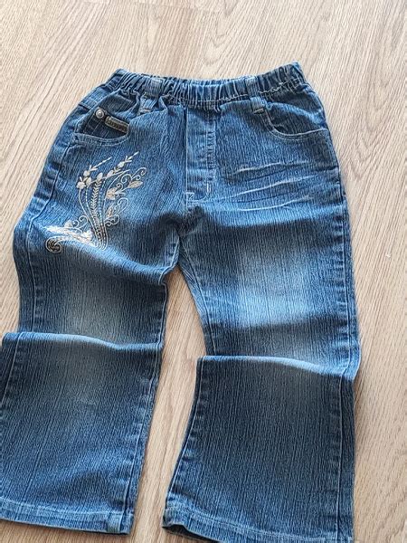 Детские джинсыРазмер 8 в дар Москва Дарудар