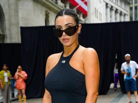 Who Is Bianca Censori Biography Age Height Babefriend Husband Net Worth Artofit