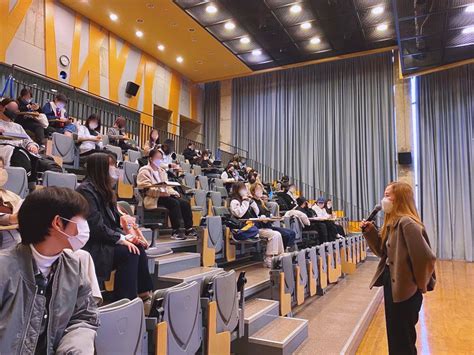 Class101 캐나다 동화작가가 알려주는 일감을 부르는 일러스트