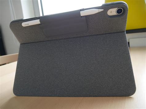 Logitech Folio Touch Keyboard Case With Trackpad In Test