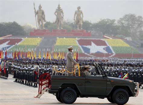 Khit မြန်မာနိုင်ငံသား လူငယ်မှန်သမျှ ၂ နှစ် အလှည့်ကျ မဖြစ်မနေ စစ်မှုထမ