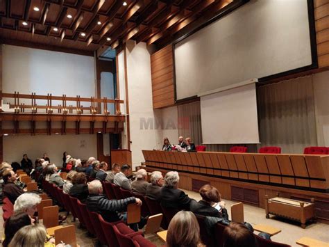 Жан Пјер Симеон добитник на „Златен венец“ Катрин Пиц на наградата „Мостови на Струга“